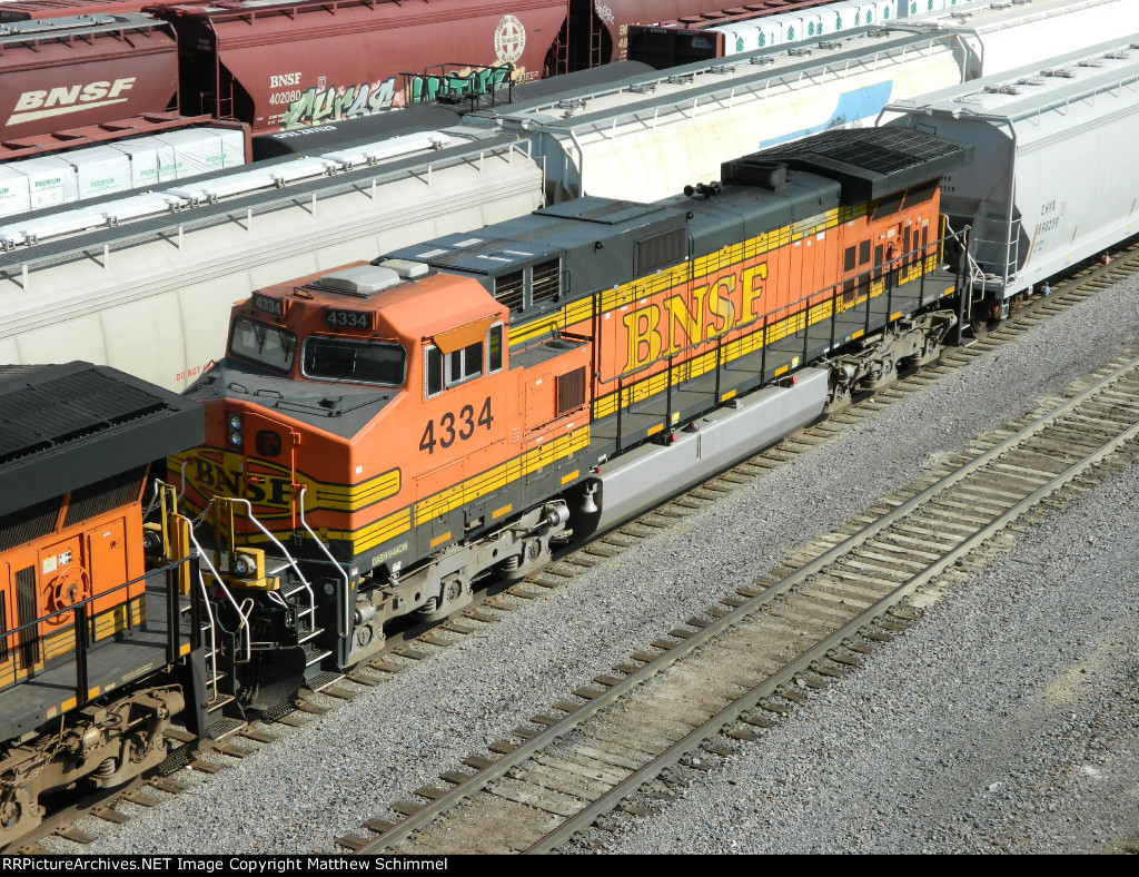 BNSF 4334